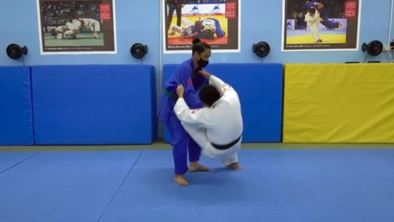 Ai-Yotsu Yoko-Tomoe-Nage - KL Judo