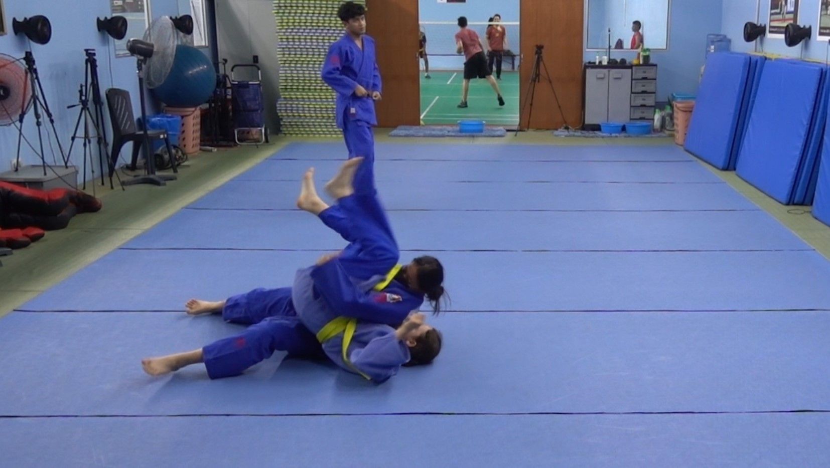 6 Basic Osaekomi Roll - KL Judo